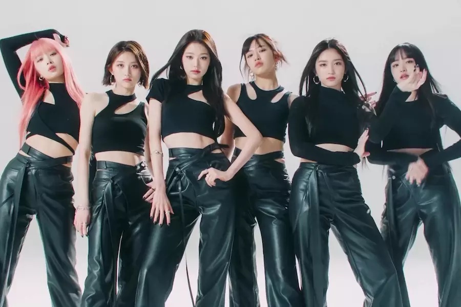 فرقة آيف تعود أخيرا بفيديو كليب أغنيتها الجديدة I AM - آسيا هوليك